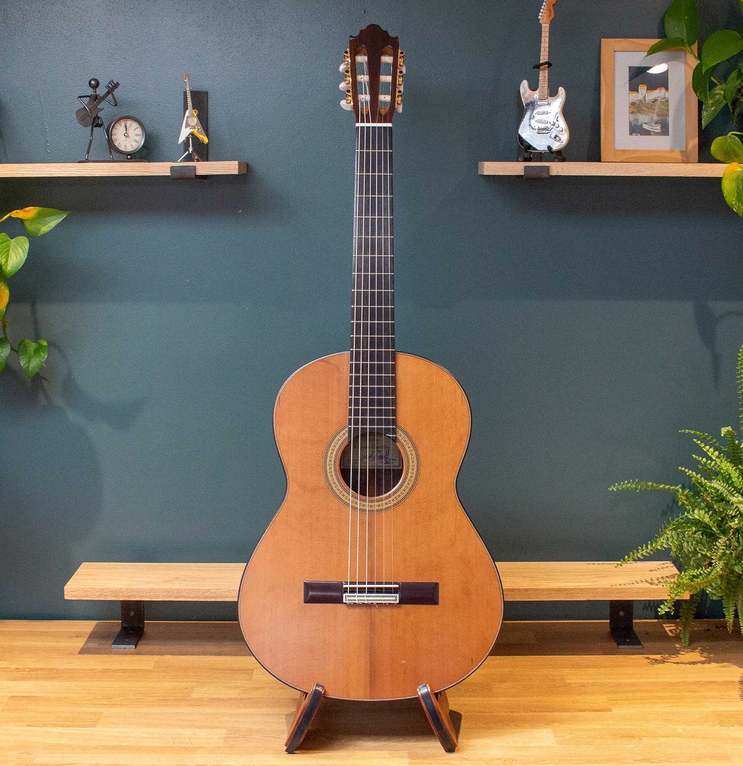 Vicente Carrillo Archives - Classical Guitar Academy